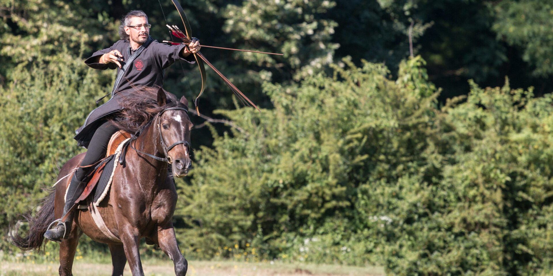 Eqestrian archers of the World - World Day Of Equestrian Archery